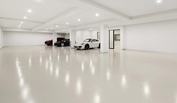 10 Tips To Make White Garage Interiors Luxurious