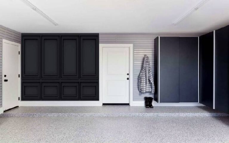 Black Garage Walls: The New Black (of Garage Interiors)